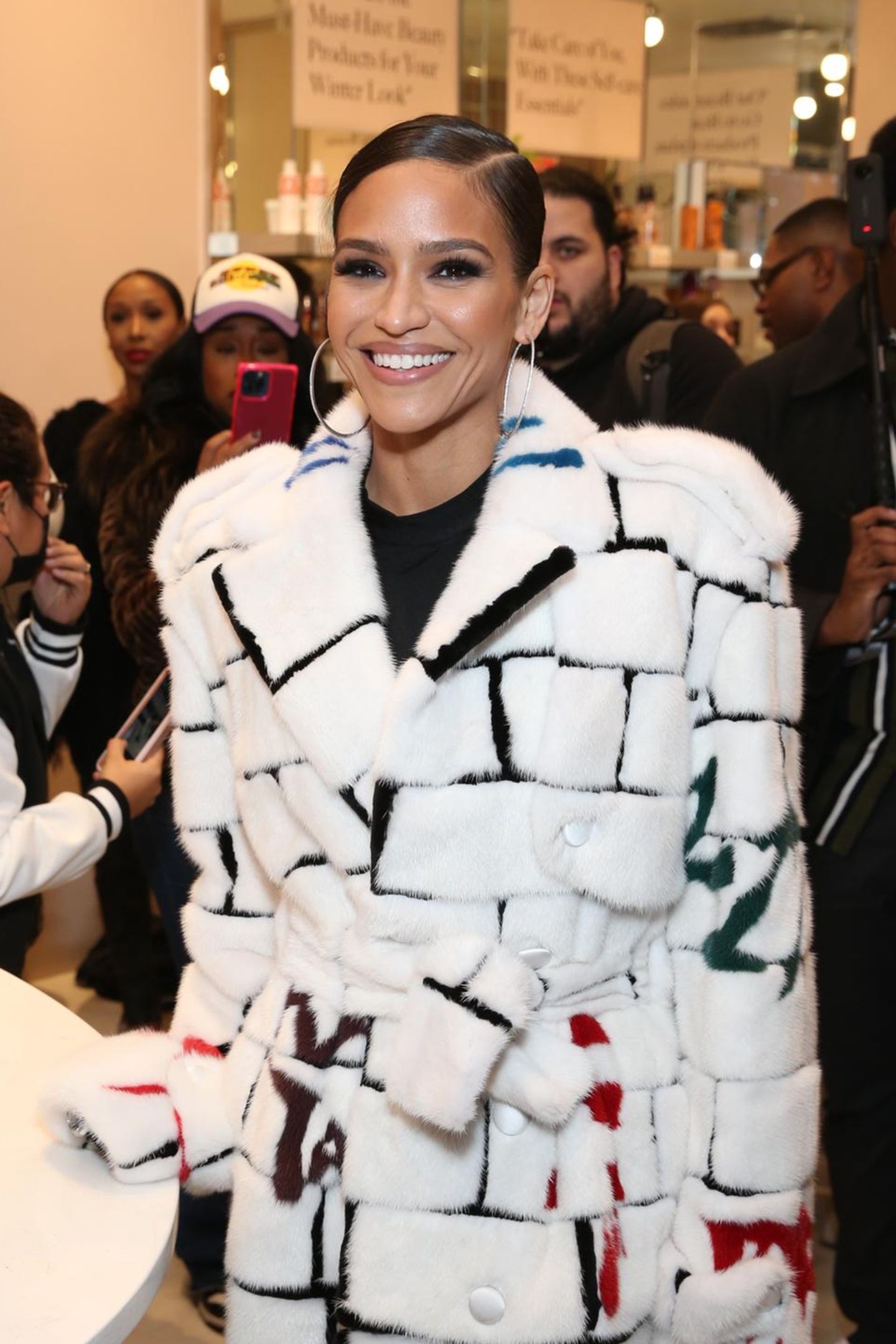 Cassie Y P. Diddy Se Casaron Breaking Down Cassie's Lawsuit Against