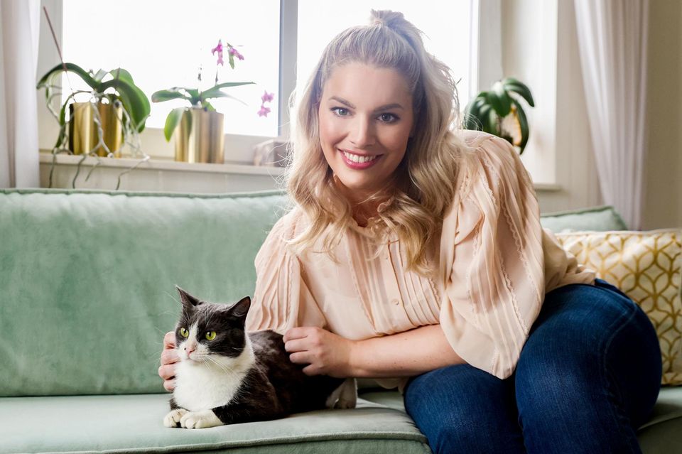 Angelina Kirsch: Die Moderatorin zeigt erstmals ihren Verlobten Daniel ...