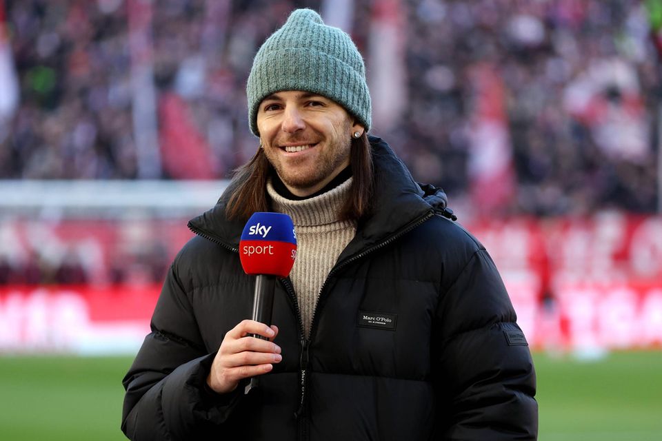 Bundesliga-Größe ist frisch verliebt: Erstes Pärchenfoto veröffentlicht ...