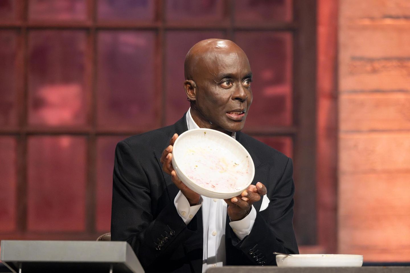 TV-News des Tages: Bei "Grill den Henssler" sorgt Bruce Darnell für ...