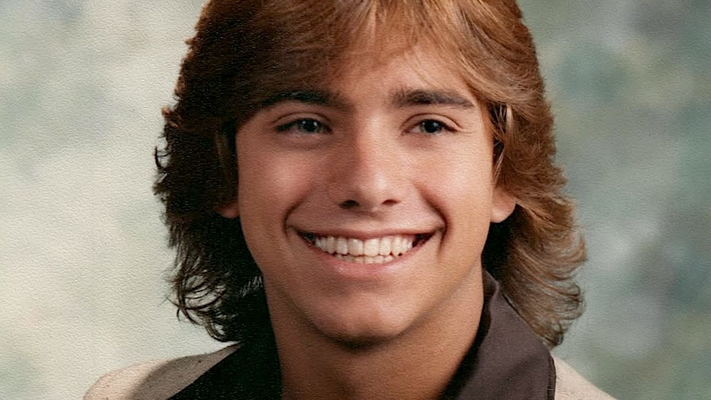 Jugendfotos der Stars: Erkennen Sie diesen schick frisierten Herzenbrecher?