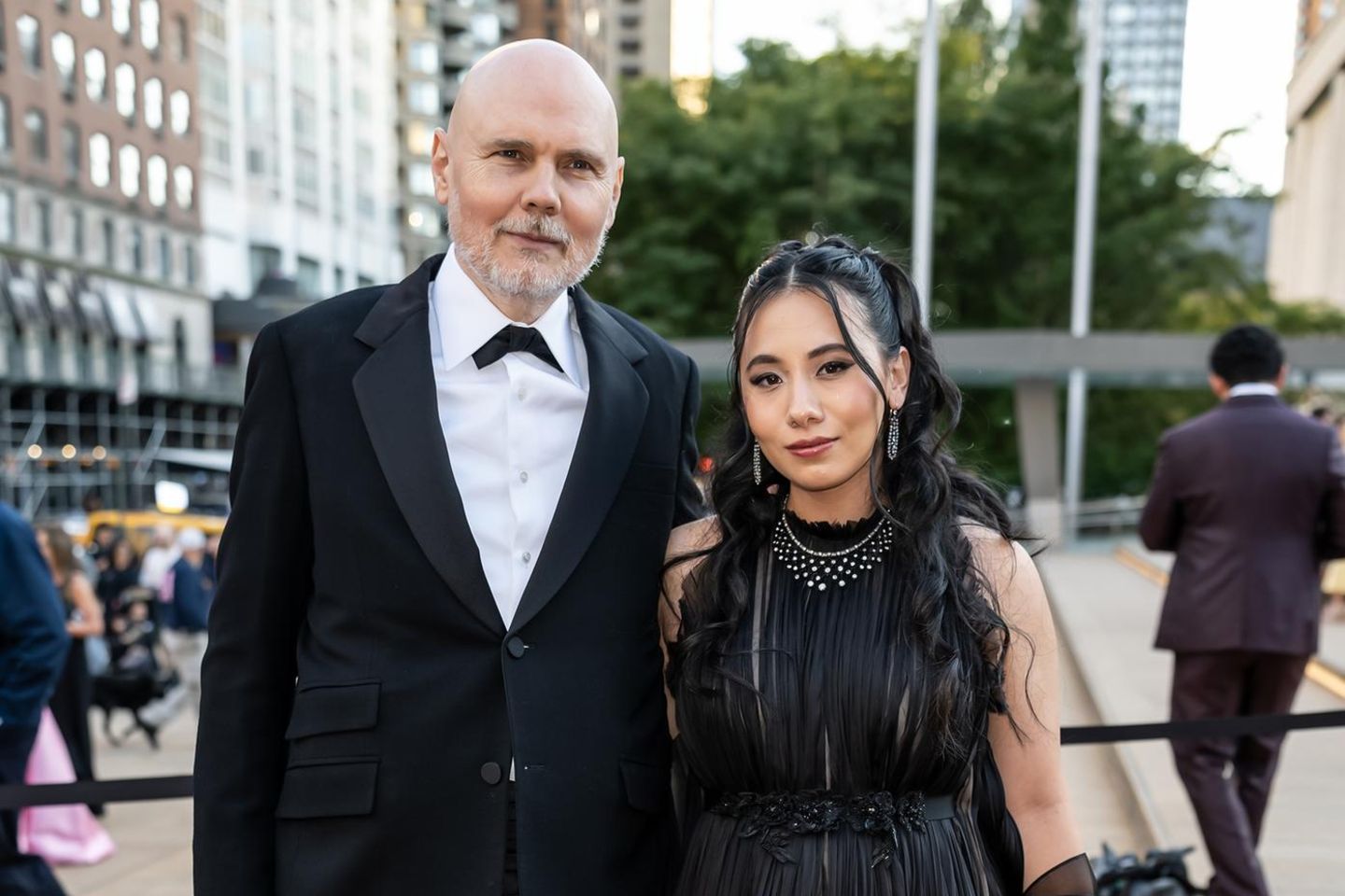 Musikstar ist mit 58 Jahren noch einmal Vater geworden | GALA.de