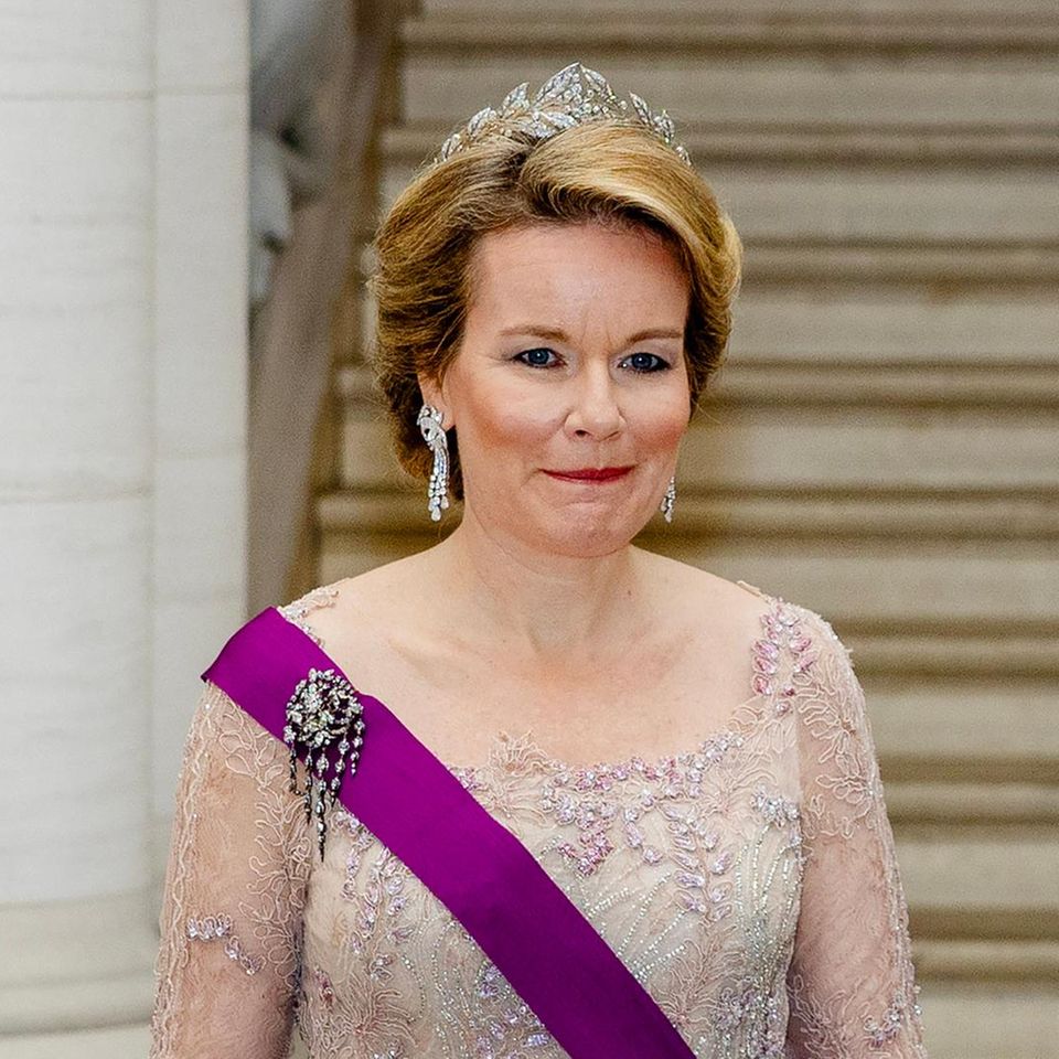 König Charles: Die Geschichte hinter seiner Krone, Zepter + Co. | GALA.de