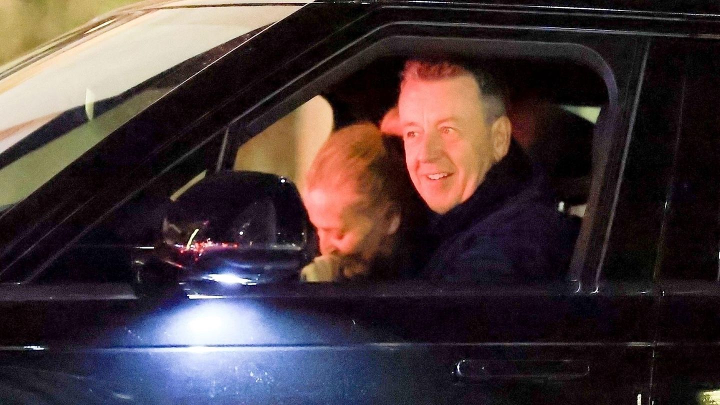 Gillian Anderson: "Akte X"-Star zeigt sich wieder mit Ex Peter Morgan ...