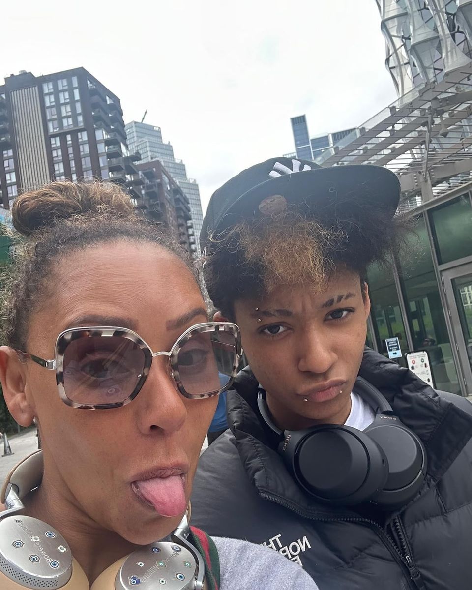 Eddie Murphy + Mel B: Seltene Fotos von Sohn Angel nach Transition ...