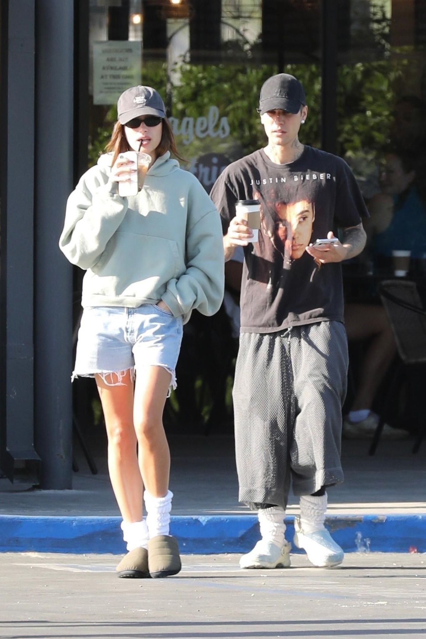 Die lässigen Looks von Hailey und Justin Bieber | GALA.de