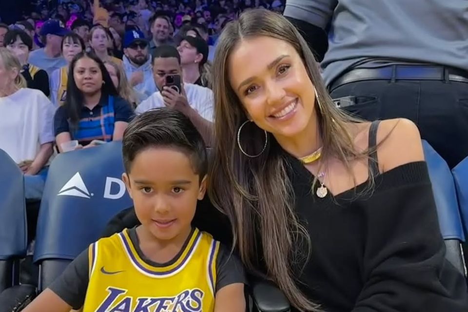 Superbowl - Football, Stars und gute Laune beim NFL-Jahreshighlight ...