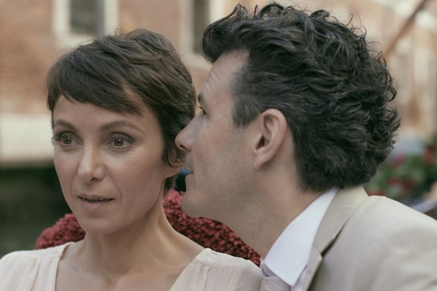 Julia Koschitz und Manuel Rubey: Packender Psychothriller "Ewig Dein ...