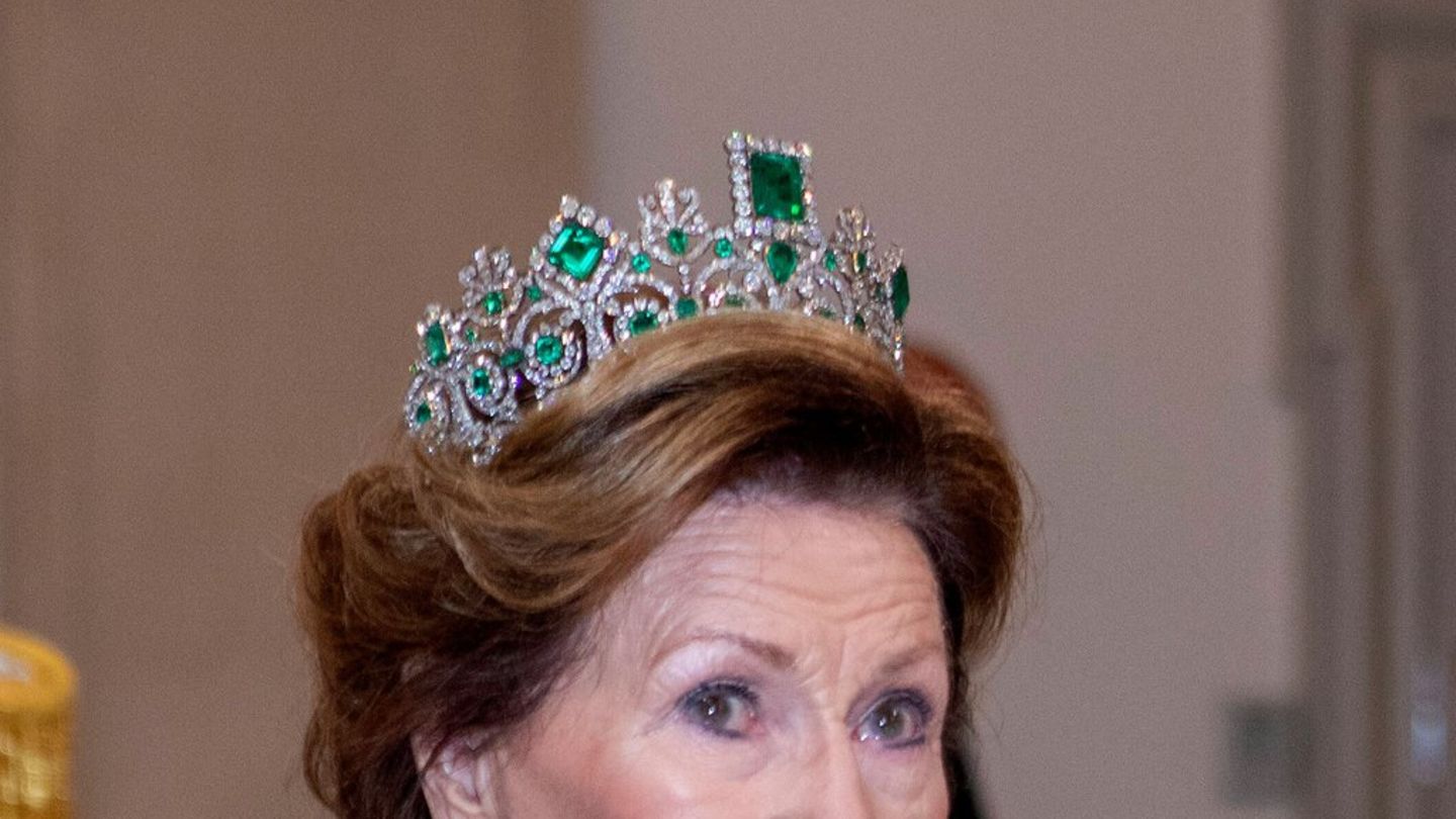 Sonja von Norwegen: Königin aus Klinik entlassen | GALA.de