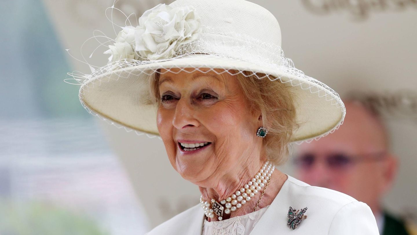 Prinzessin Alexandra, Lady Ogilvy: Porträt der Cousine, die immer an ...