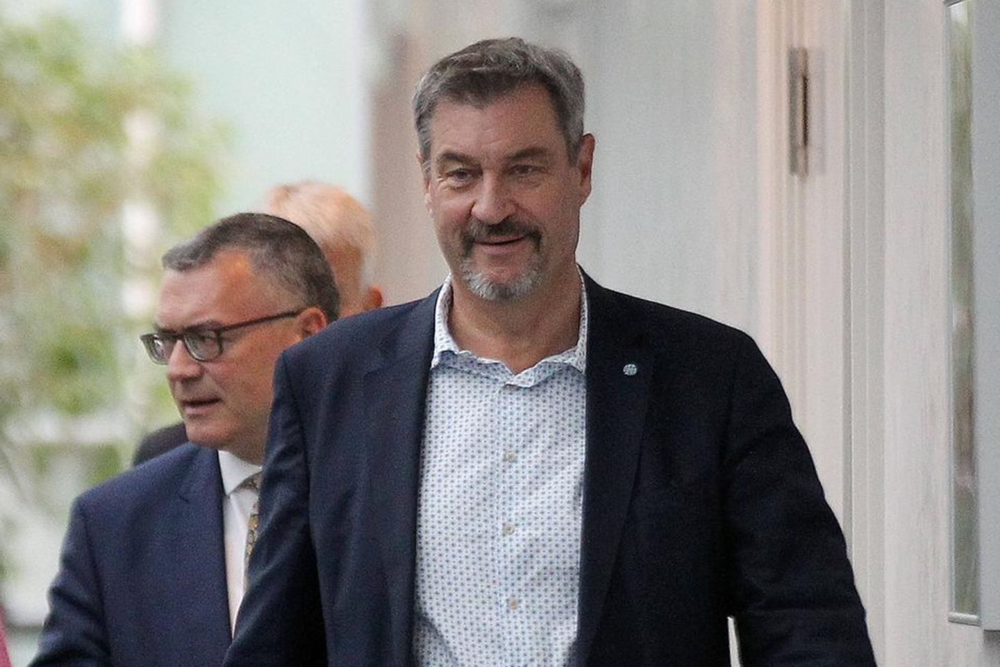 Markus Söder in Rom: Heftige Kritik für Selfie vor Papst-Trauerfeier ...