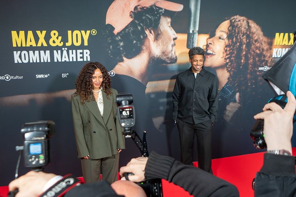 "Max & Joy - Komm näher": Premierenfeier ohne Max Herre | GALA.de