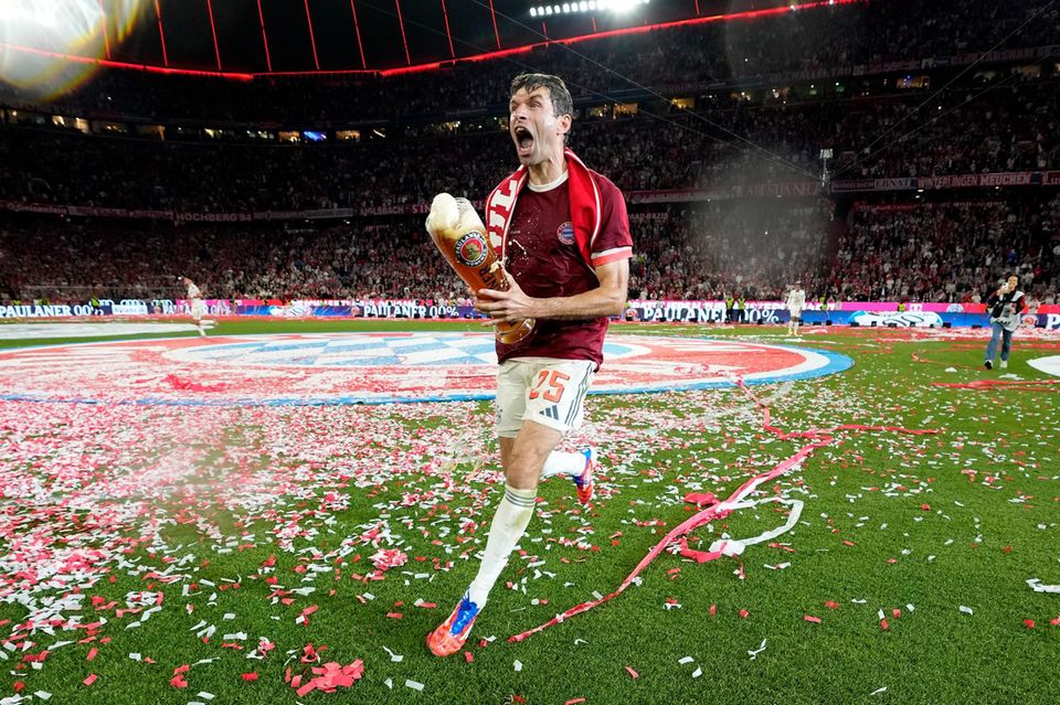 Thomas Müller: Bayern-Abschied ohne Ehefrau Lisa? | GALA.de