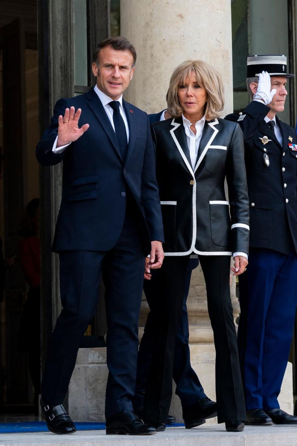 Brigitte Macron: In Athen zeigt sie sich ohne ihren Signature-Look ...