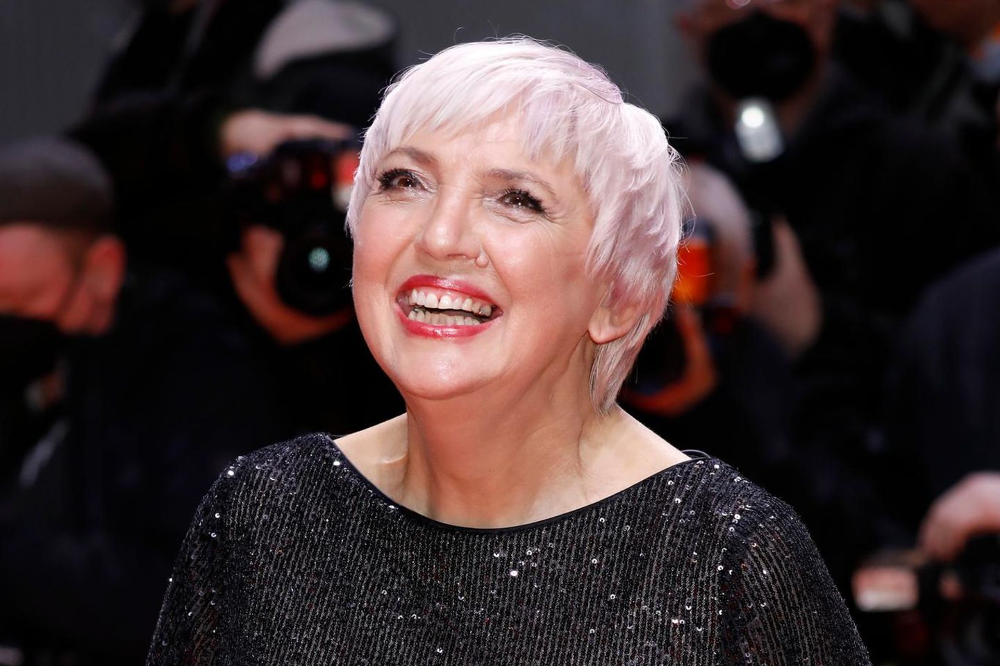 Claudia Roth: Grünen-Politikerin feiert ihren 70. Geburtstag | GALA.de