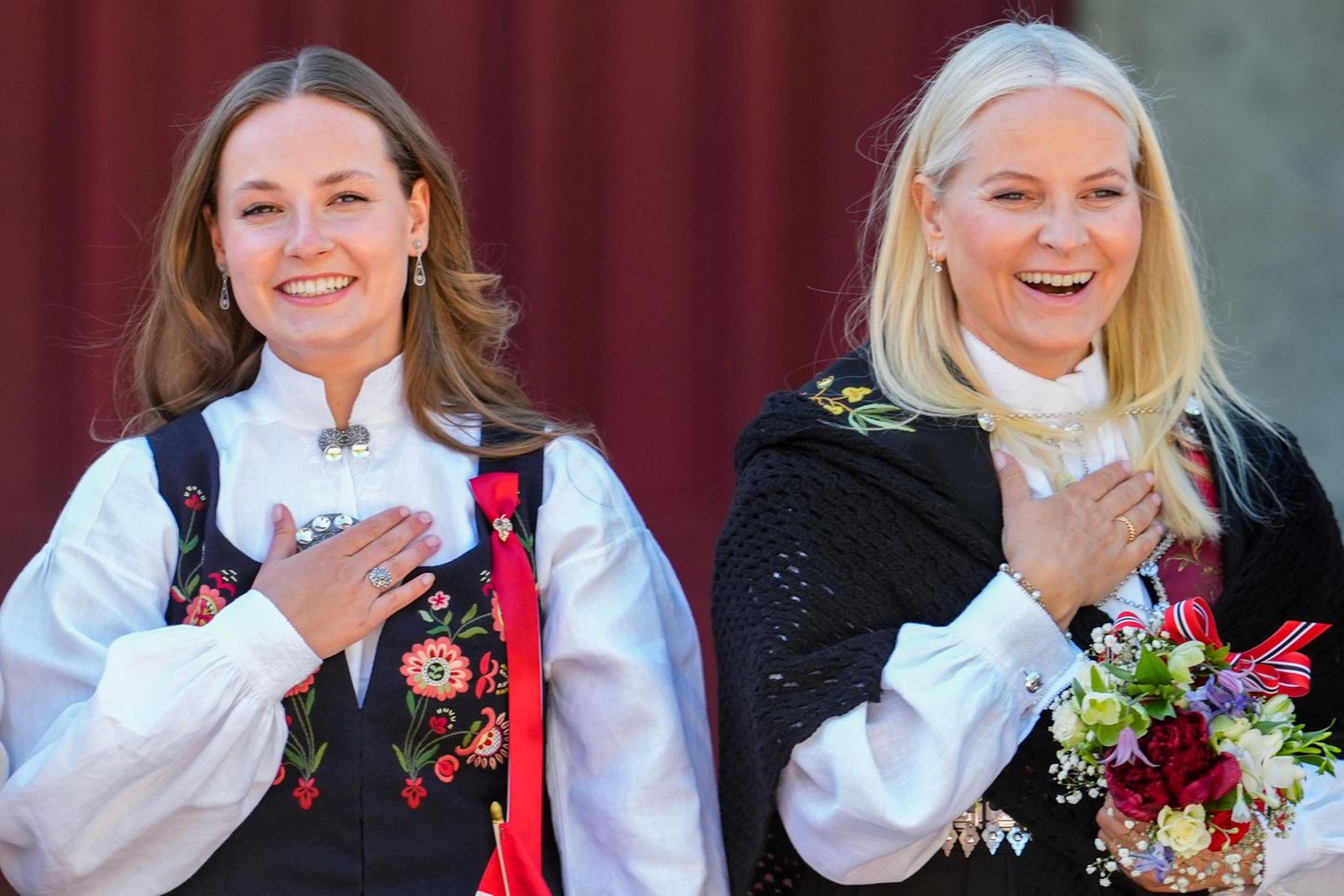 Nationalfeiertag in Norwegen: Die Königsfamilie feiert mit seinem Volk ...