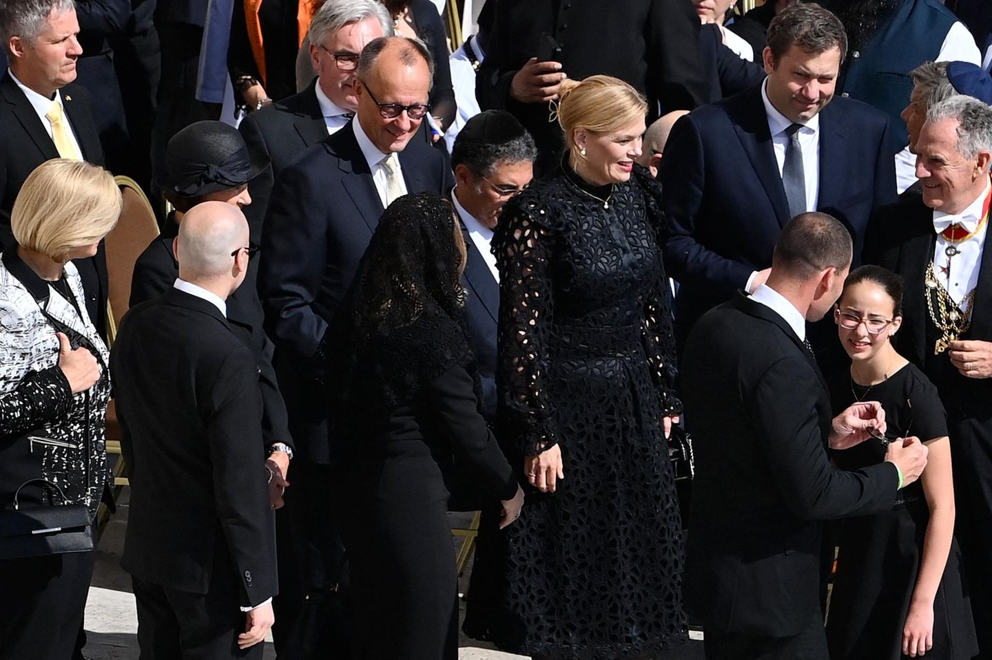 Papst Leo XIV.: Diese Royals und Politiker waren bei Amtseinführung | GALA.de