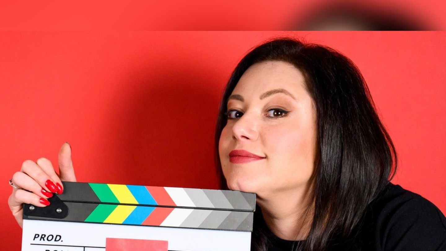 Julia Augustin zurück bei "AWZ": So war das Wiedersehen mit den ...