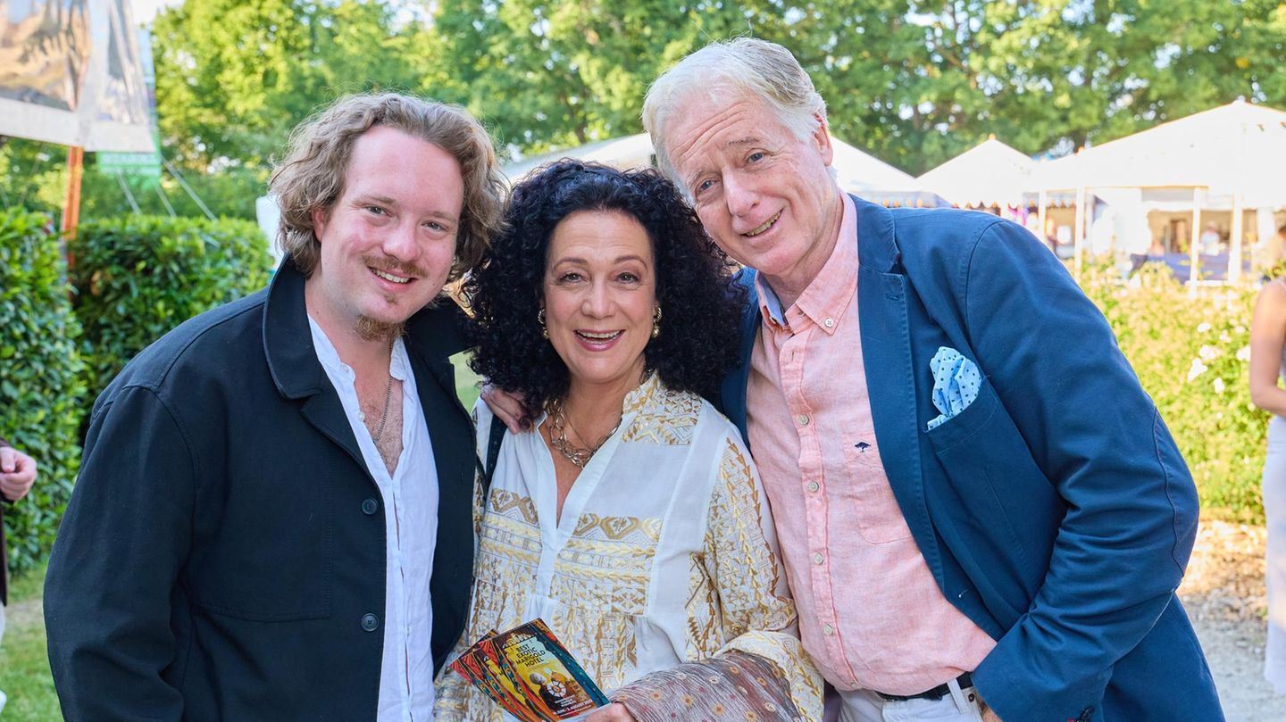 Barbara Wussow: Seltenes Foto mit Sohn Nikolaus und Ehemann Albert ...