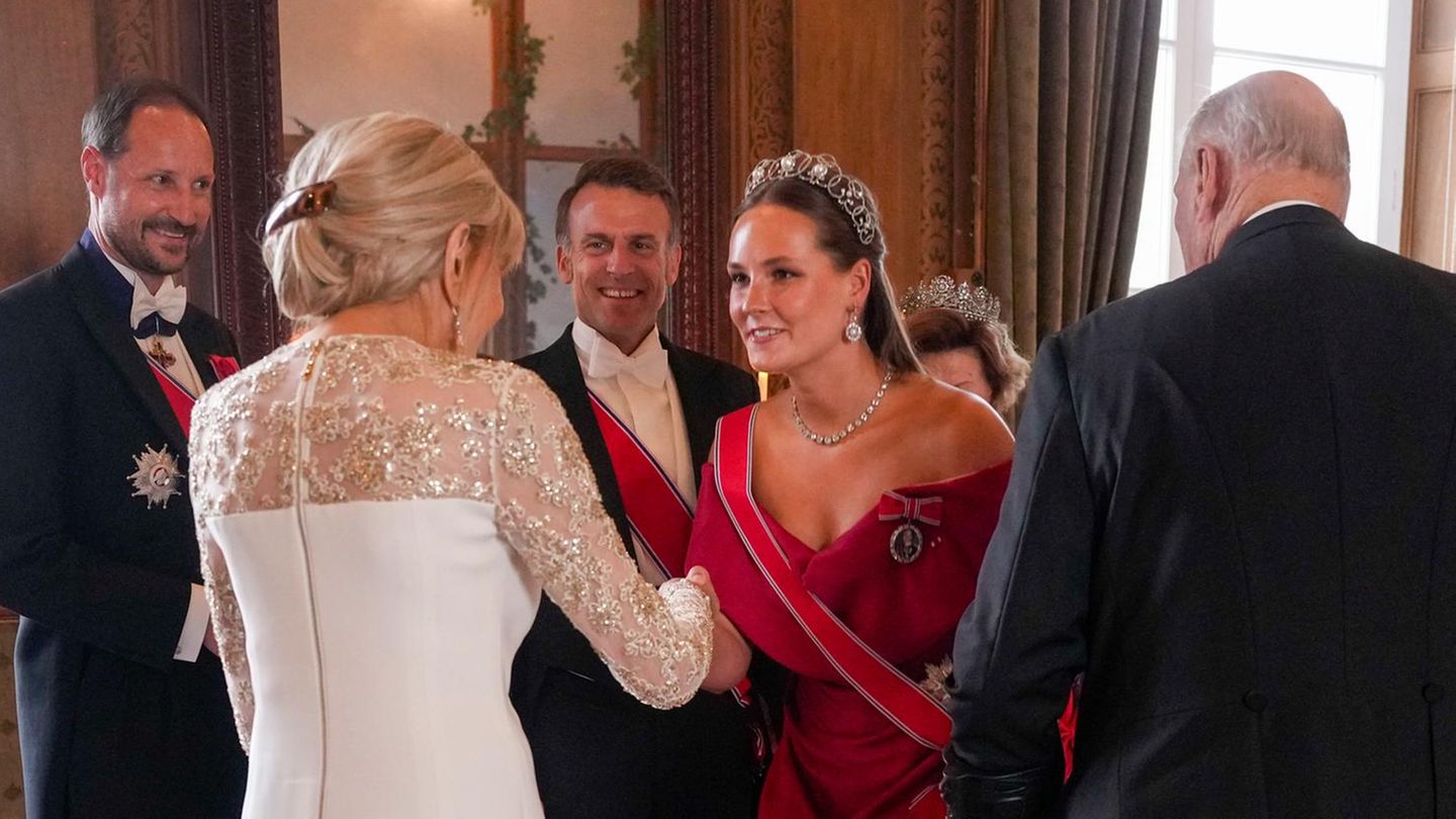 Prinzessin Ingrid Alexandra: Besonderer Moment mit Brigitte Macron ...