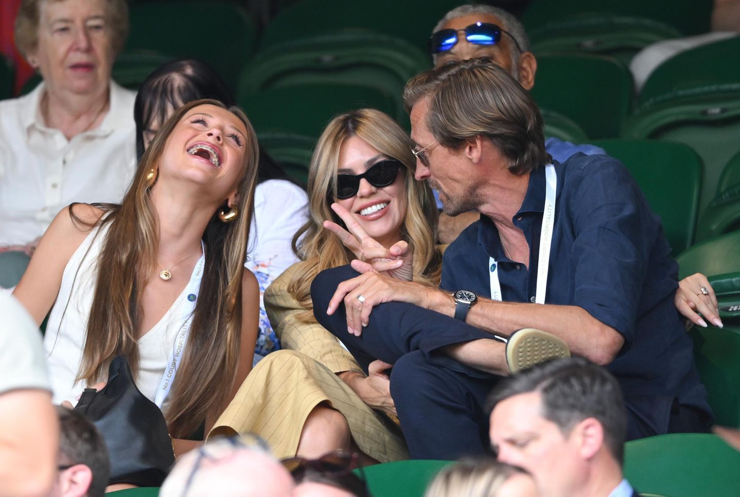 Jannik Sinner + Iga Swiatek: Die Wimbledon Champions lassen es krachen ...