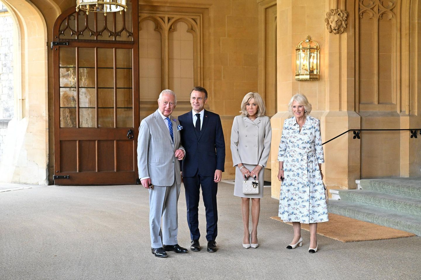 Brigitte Macron: Hier beweist sie ihr Gespür für modische Diplomatie ...