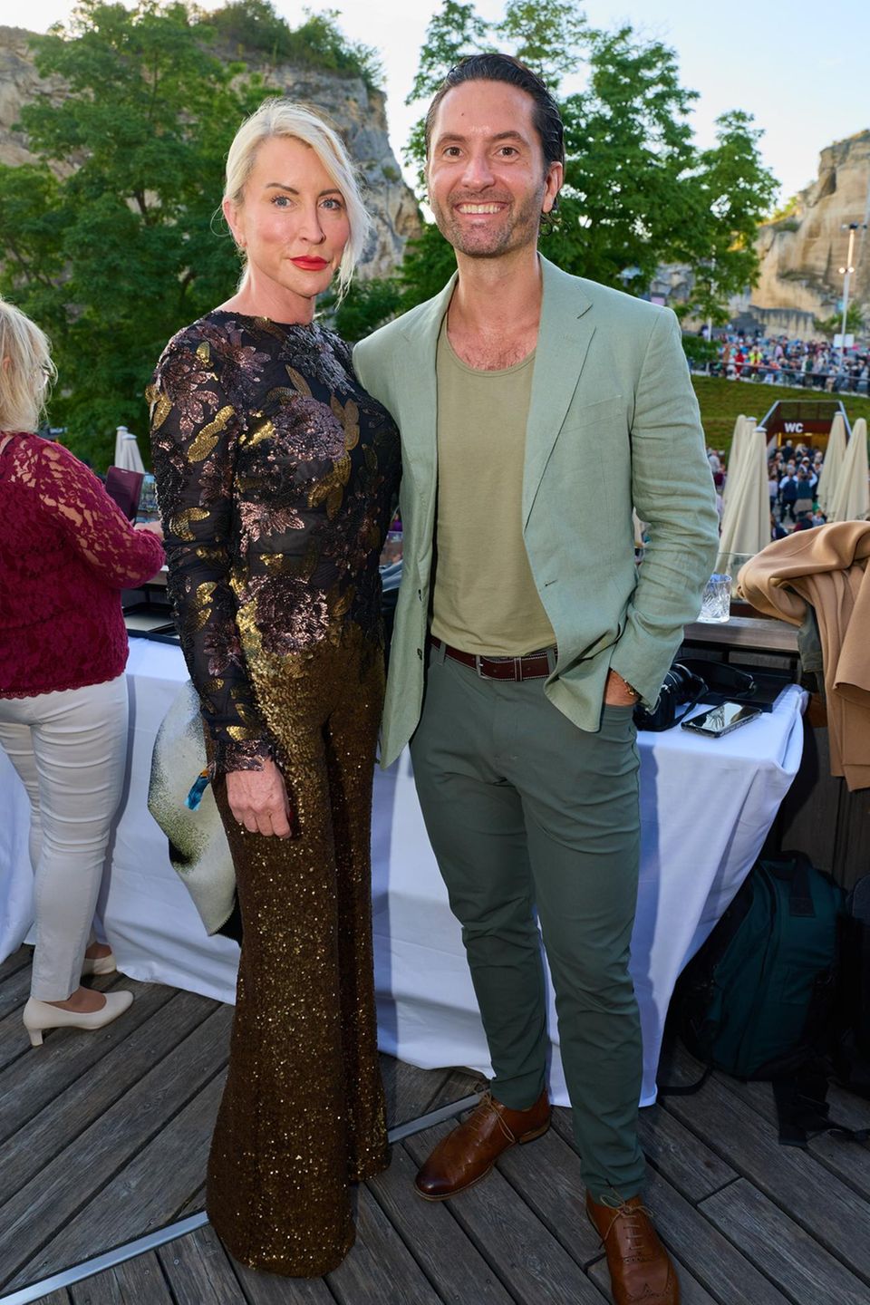 Adam Shulman + Anne Hathaway: Auf dem Red Carpet ist nicht nur ihr Paar ...