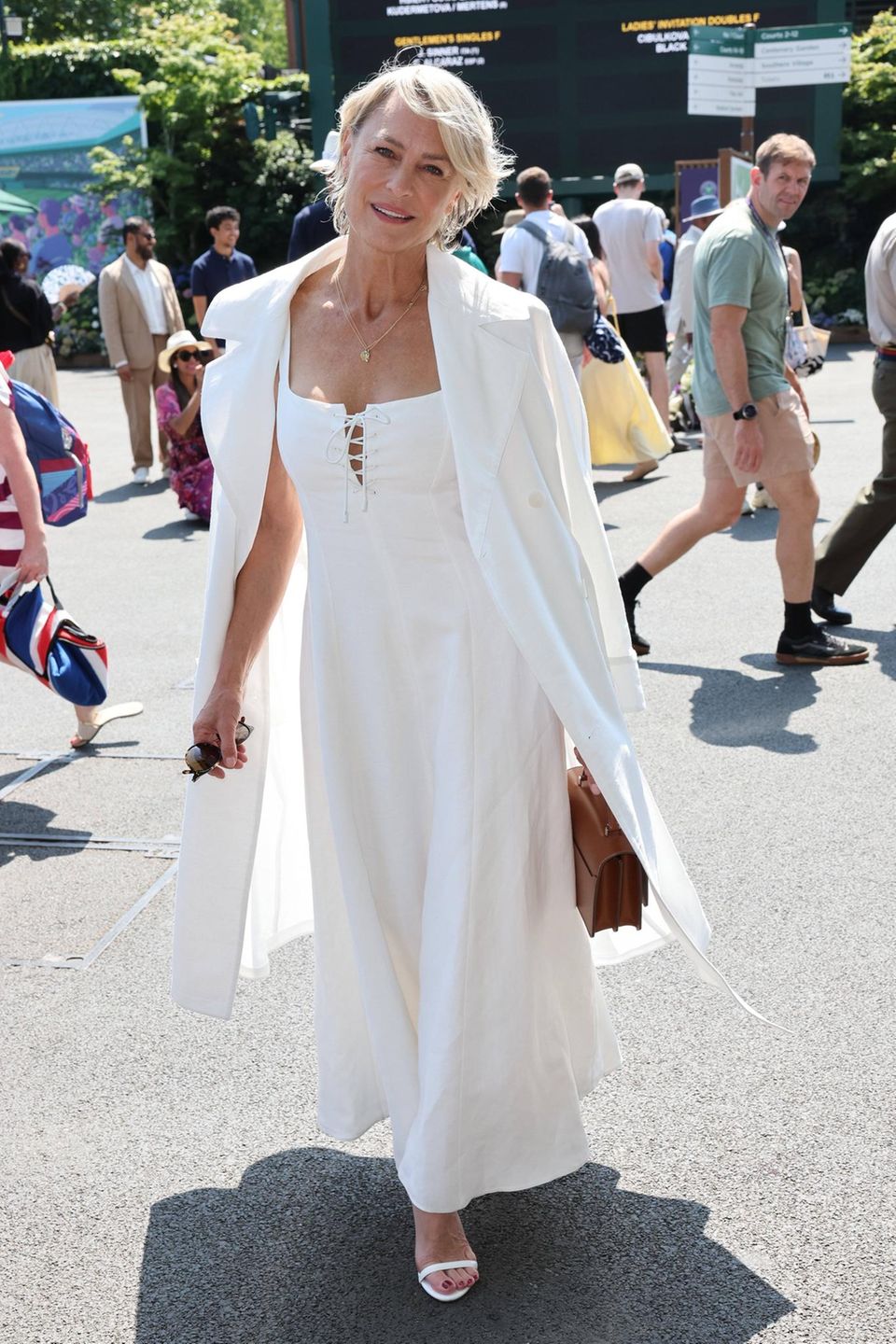 Royals + Hollywood-Stars: So aufregend waren die Wimbledon-Looks 2025 ...