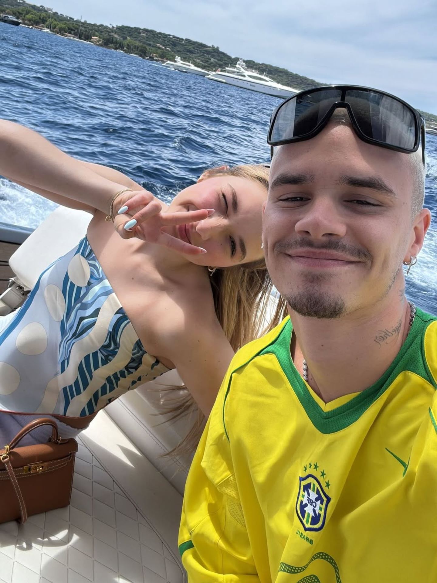 Harper Seven Beckham: Süße Fotos von Harpers Kleidern | GALA.de