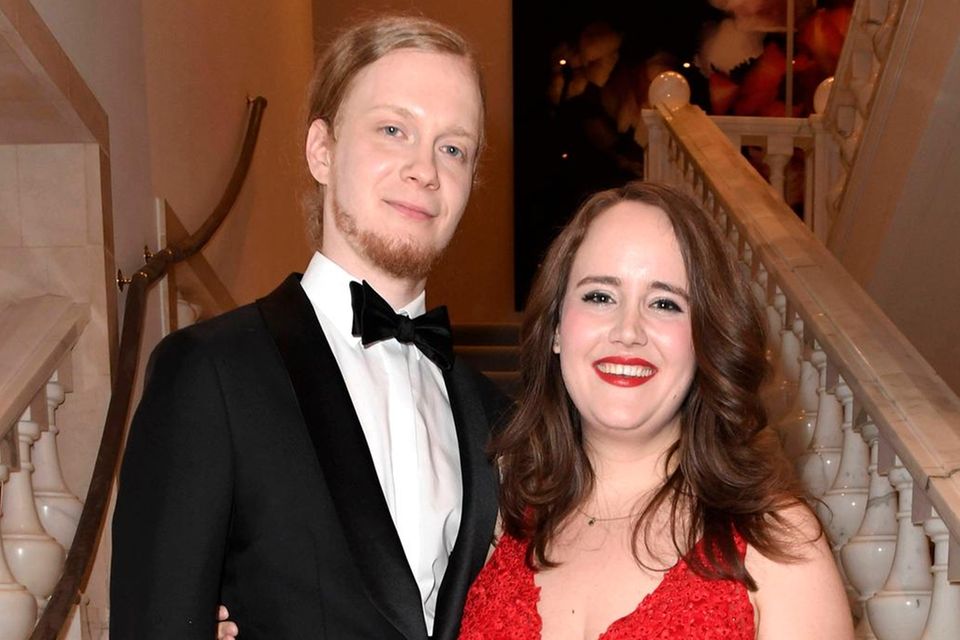 Ricarda Lang überrascht Fans mit "perfektem Mama- und Papa-Foto" | GALA.de