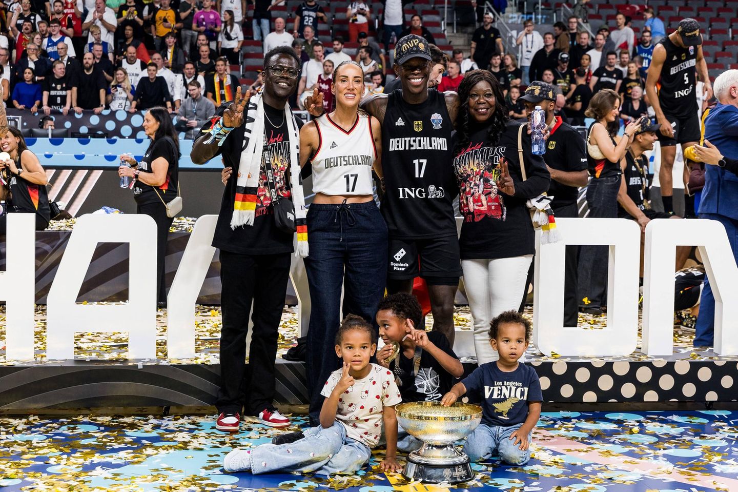 Dennis Schröder: So lebt der Ausnahmesportler privat – mit Kindern und ...