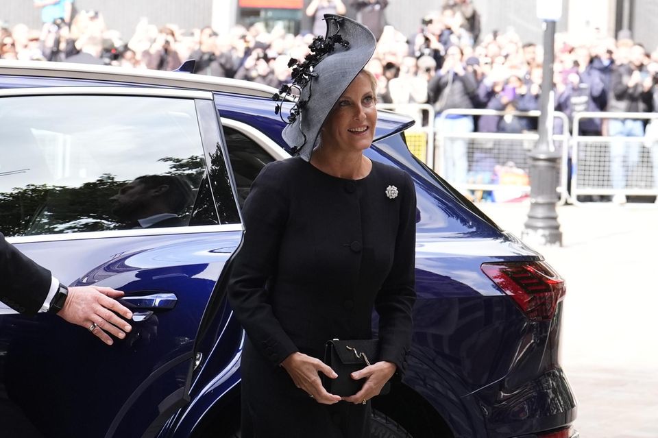 Herzogin von Kent (†): Erste Bilder der Trauerfeier! William und Kate ...