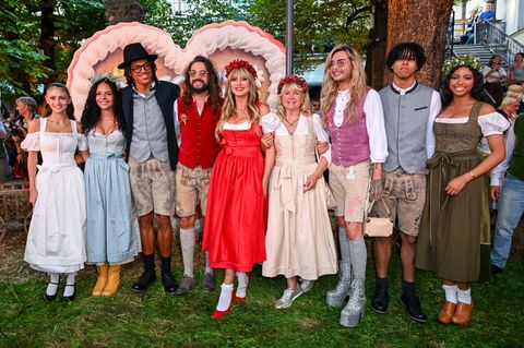 Heidi Klum: Dirndl-Knaller – für "Hans" und "Franz" gibts Extrabluse ...