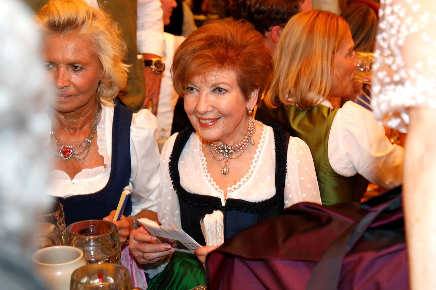 Manuel + Anika Neuer: Erster Auftritt nach Hochzeit sorgt für ...