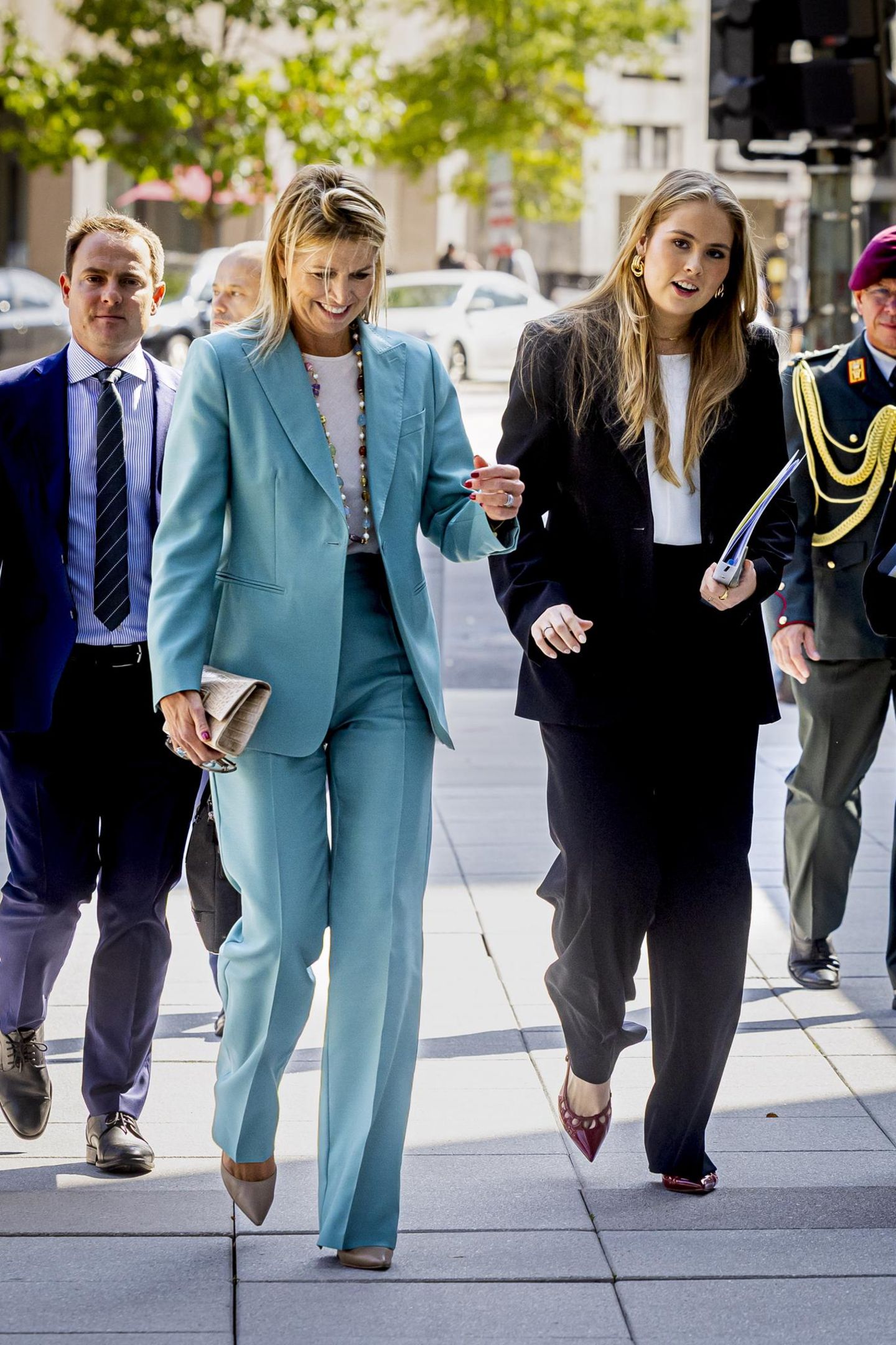 Kronprinzessin Amalia: Mehrere Tausend Euro! Dieses Luxus-Accessoire ...