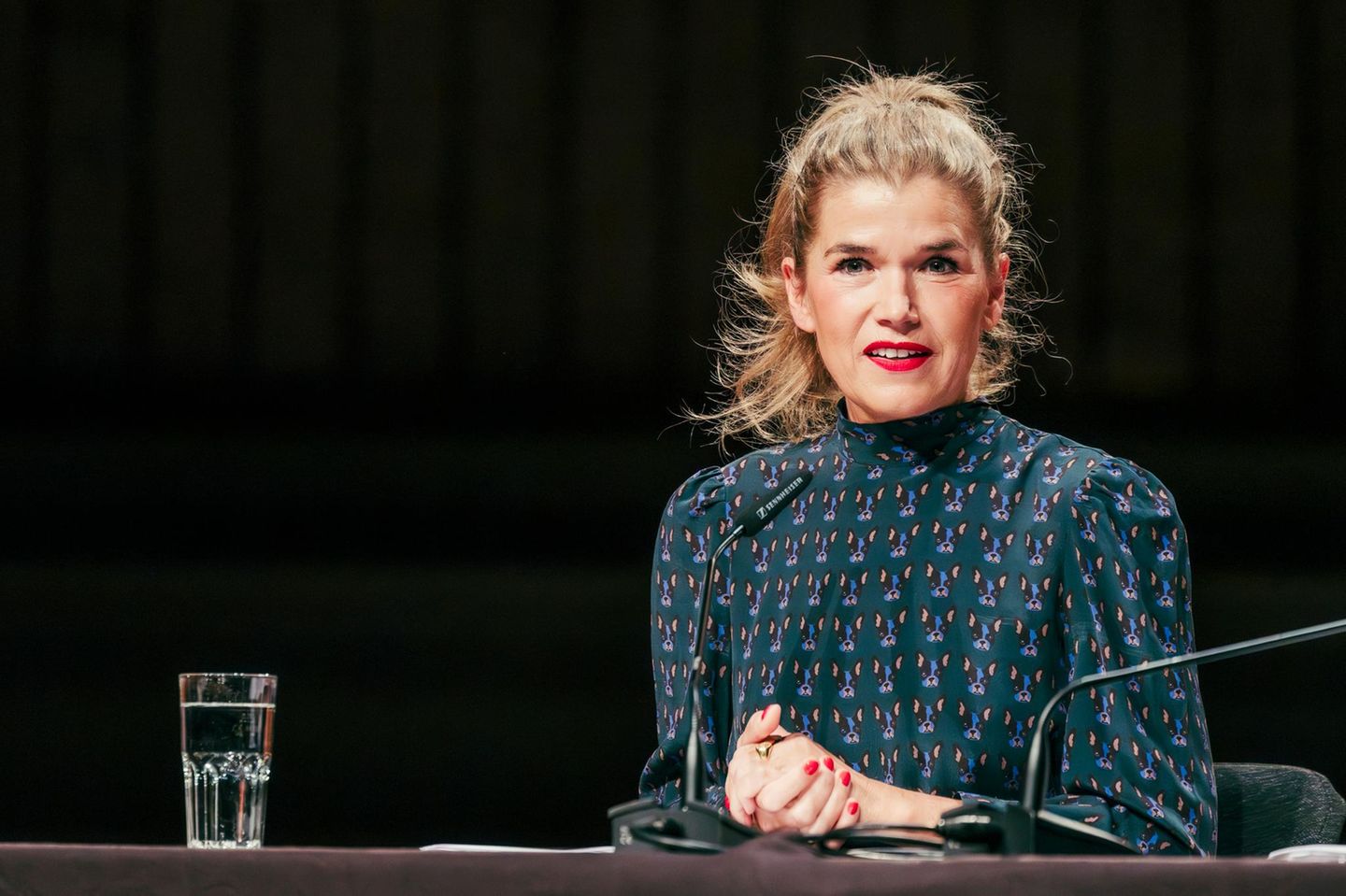 Anke Engelke: Für ihren neuesten Auftritt muss Anke Engelke harsche ...