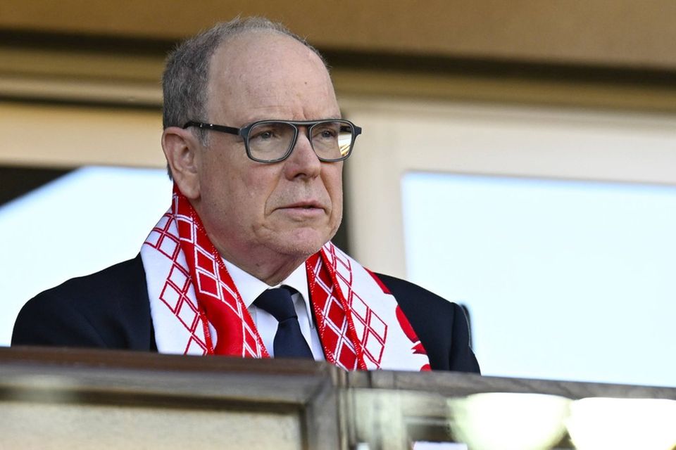 Fürst Albert II.: Er fiebert bei Derby im Stadion | GALA.de