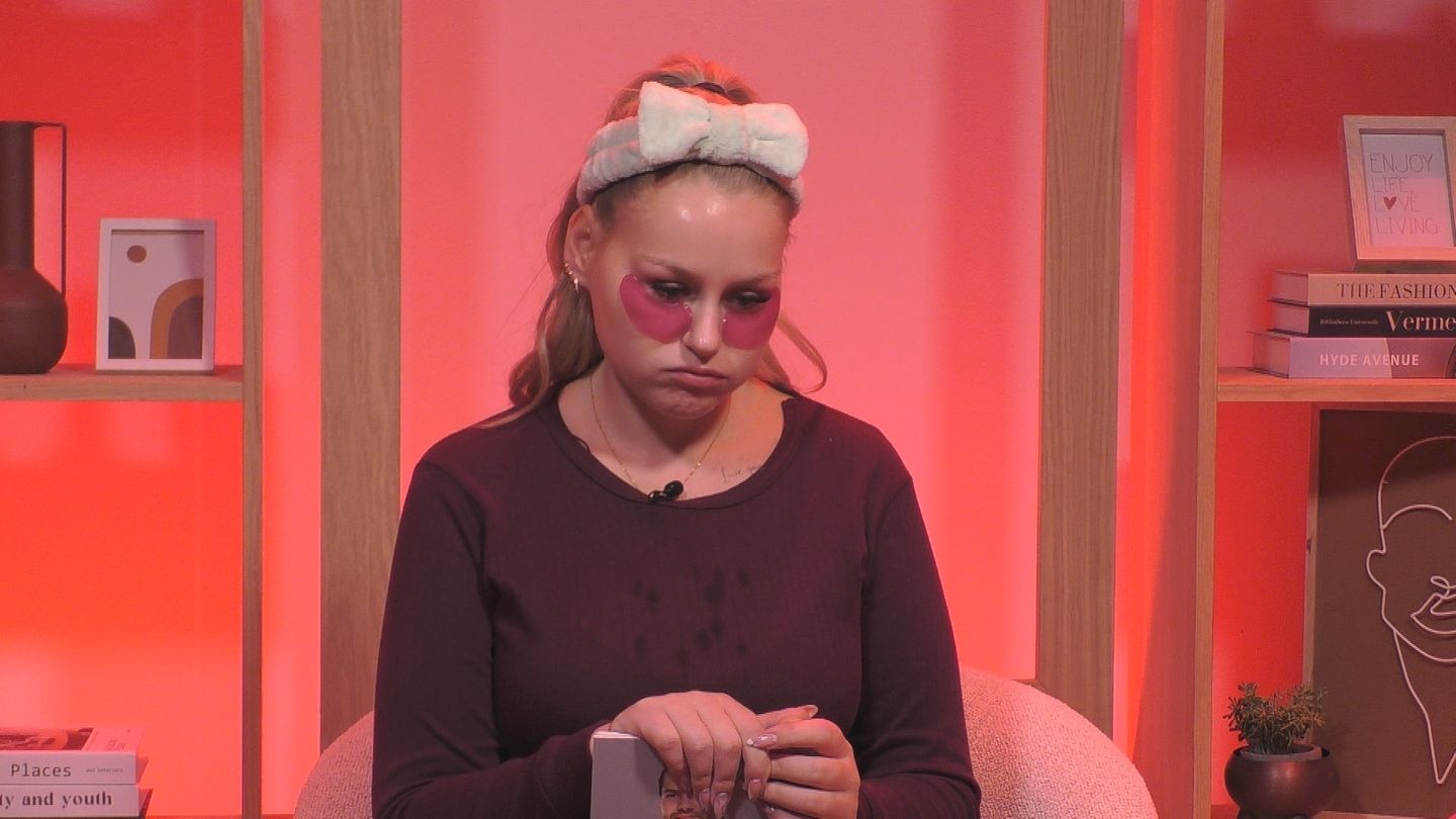 "Promi Big Brother": Sarah-Jane Wollny geht "erhobenen Hauptes" | GALA.de