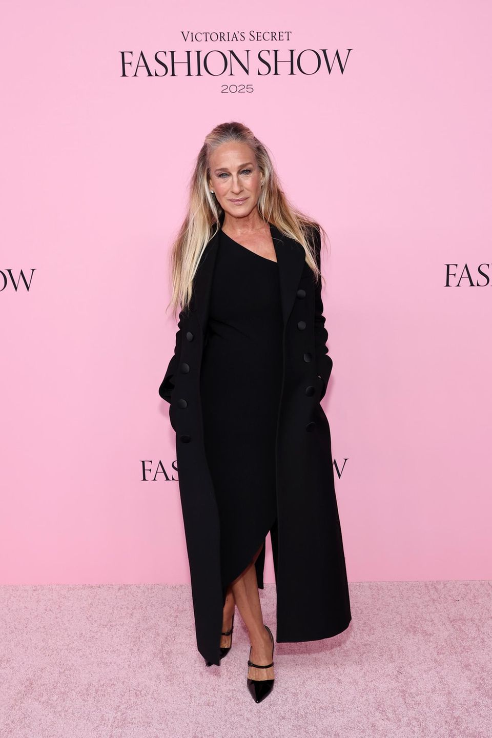 Amelia Grey bei "Victoria's Secret": Trägt sie den skandalösesten Look ...