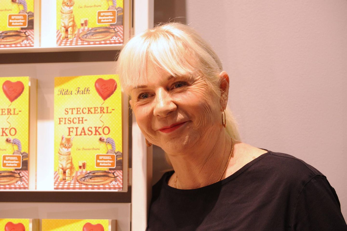 Rita Falk veröffentlicht 13. Eberhofer-Krimi: "Apfelstrudel-Alibi ...