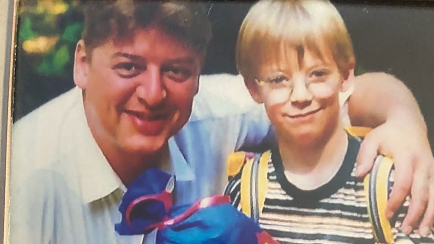 Walter Freiwald (†): Sohn Neill teilt bewegende Erinnerung aus der Kindheit | GALA.de