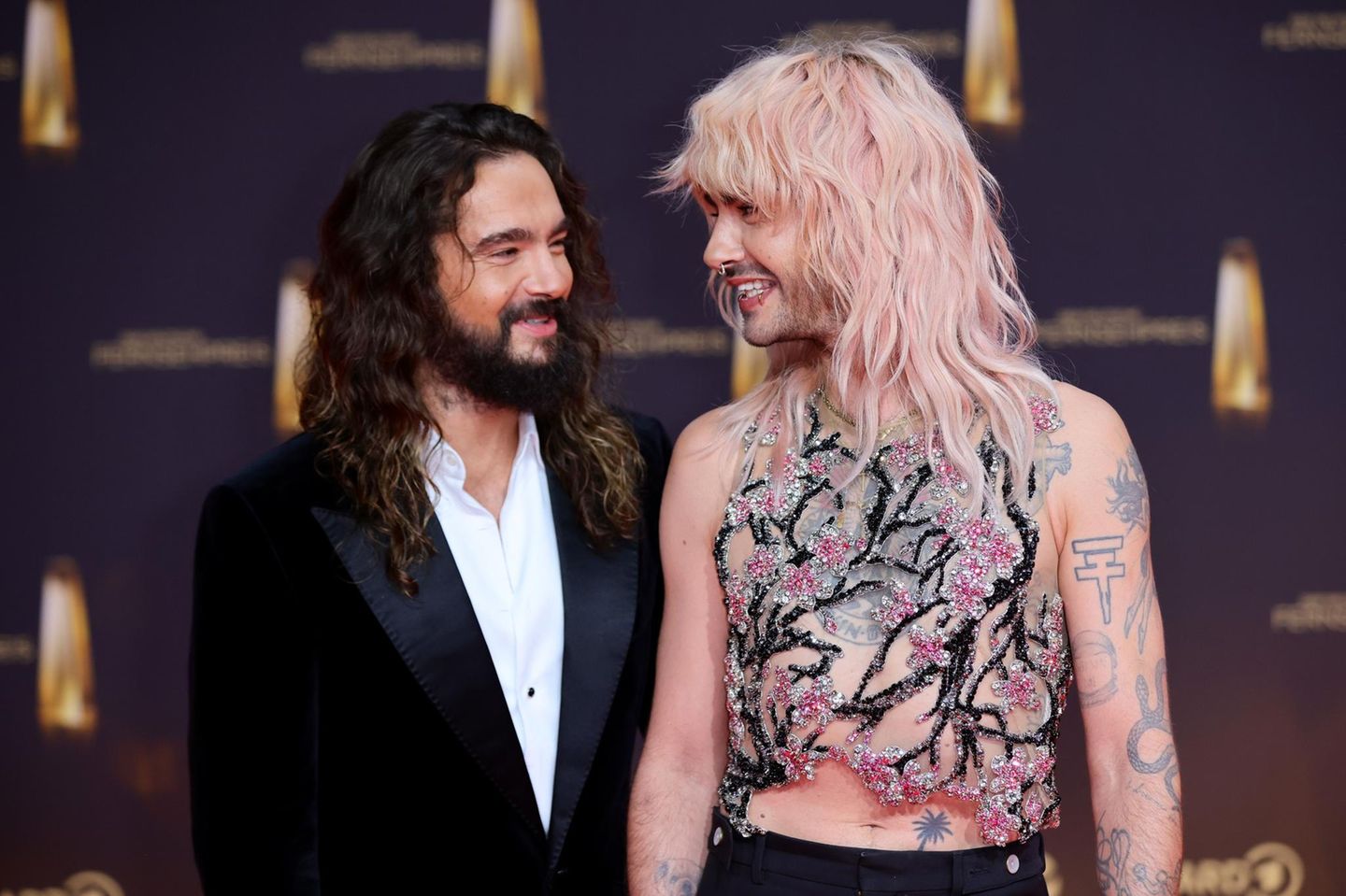 Tom + Bill Kaulitz: "Halten die Augen offen"! Ziehen sie in die Berge ...