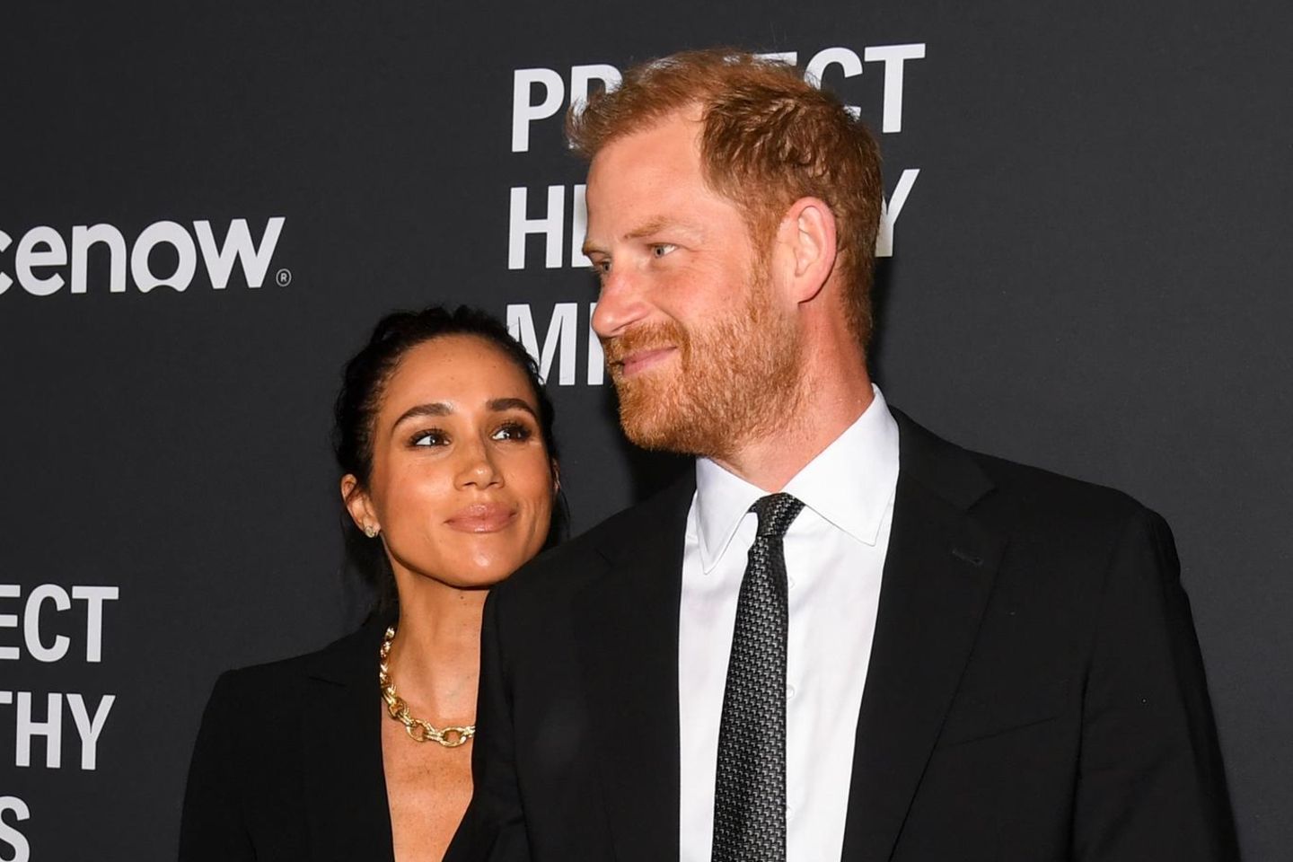 Herzogin Meghan legt seltenes Geständnis über Ehe mit Prinz Harry ab ...