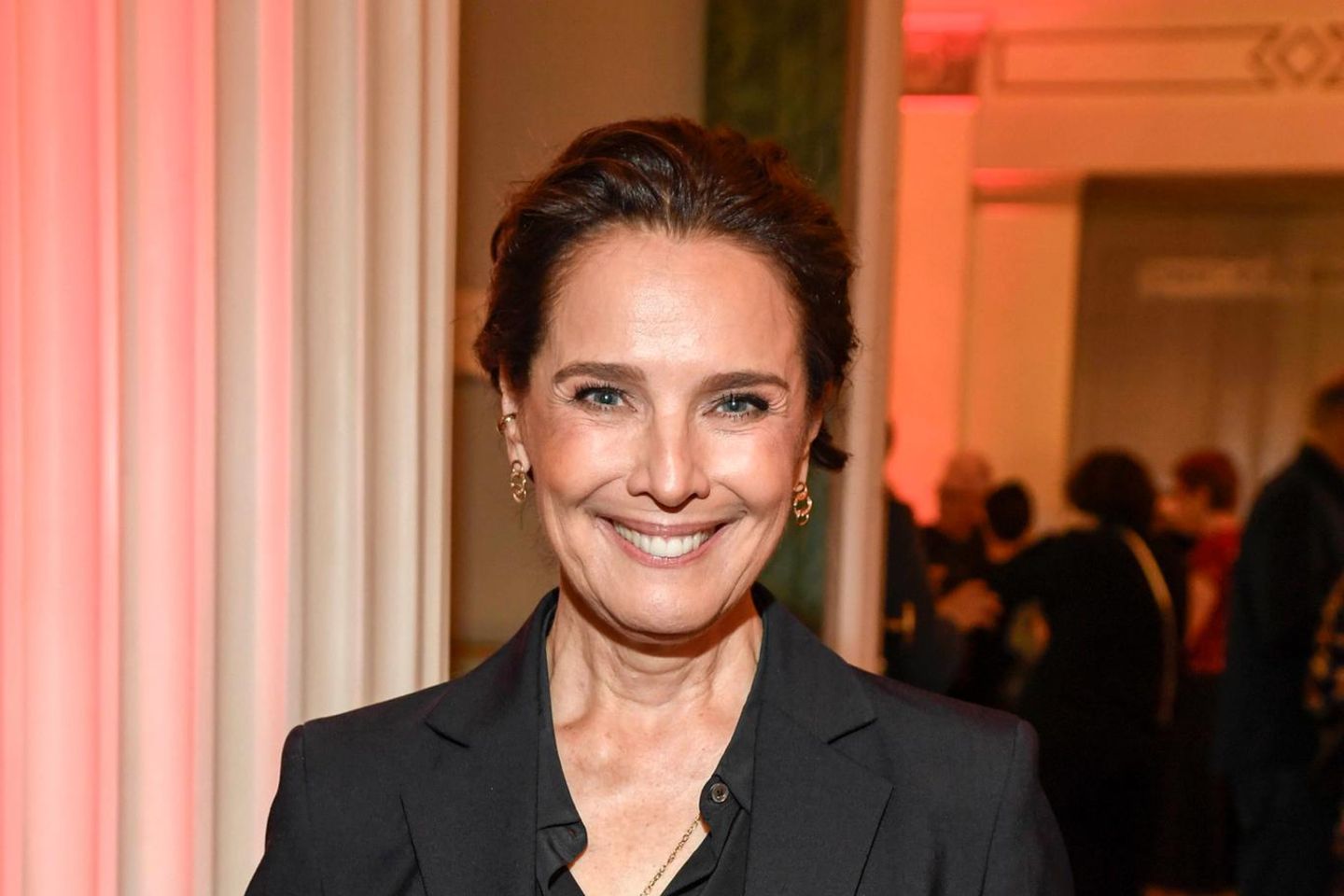 Begeisterte Reaktionen: Désirée Nosbusch setzt auf graue Haare | GALA.de