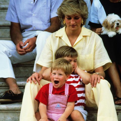 Prinzessin Diana: In ihrem Brautkleid verarbeitete sie 139 Meter Tüll ...