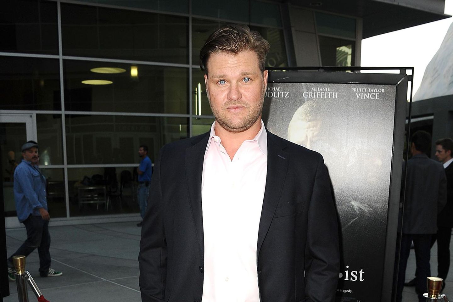 "Hör mal, wer da hämmert": Zachery Ty Bryan sitzt wieder im Gefängnis ...