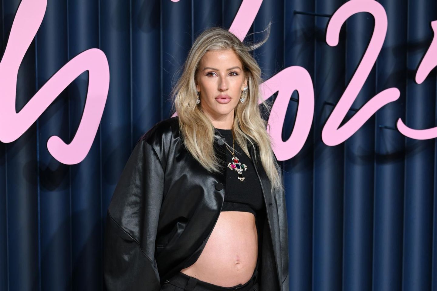 Ellie Goulding: Sie präsentiert ihren Babybauch auf dem Red Carpet ...