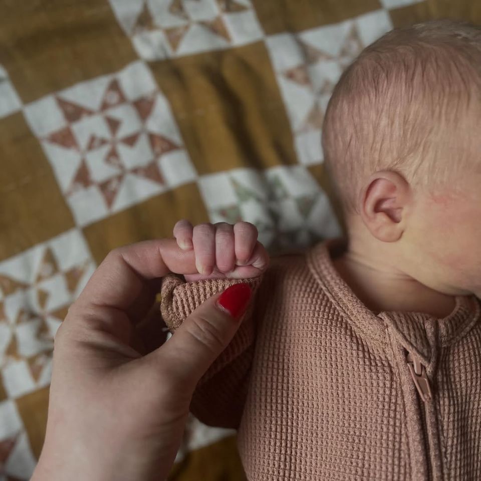 Thibaut Courtois + Mishel Gerzig: Sie sind Eltern geworden | GALA.de