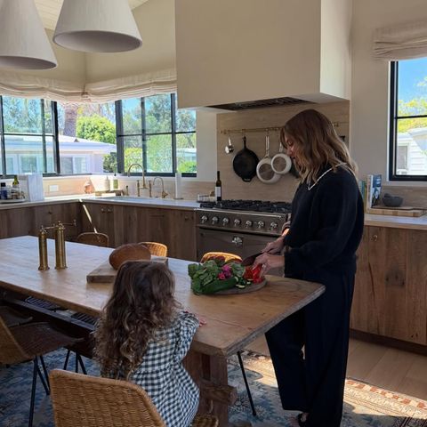 Claudia Schiffer: So stilvoll wohnt das deutsche Topmodel in England ...