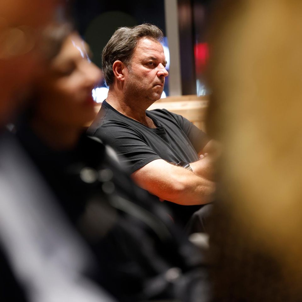 Sorge um Liev Schreiber: Nach Klinikaufenthalt erstmals gesichtet | GALA.de